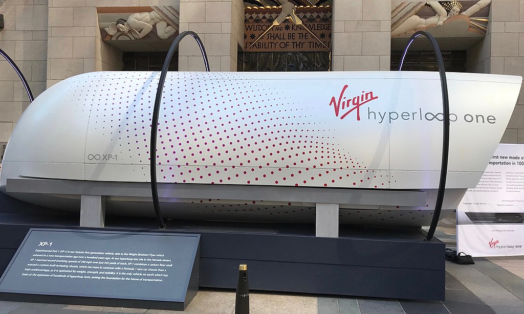 Dubai: Virgin Hyperloop One präsentiert eine erste Transportkapsel