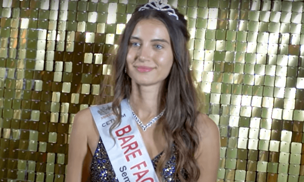 Unikum in 94 Jahren: Melisa Raouf stellt sich Miss-England-Wahl ohne ...